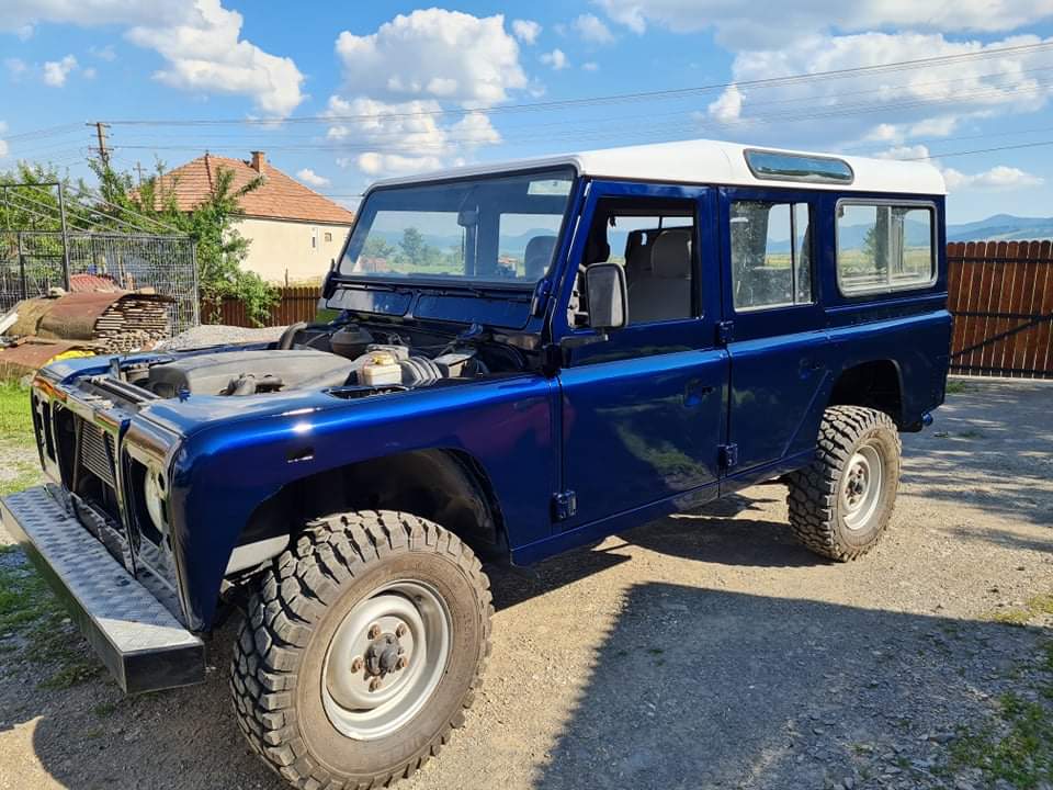 Land Rover Defender 110 TD5 (2003) – B+P Classic Cars